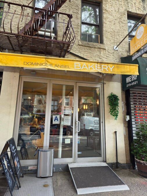 15 New York Bakeries Turning Out Winter Pastries That Barely Make It To ...