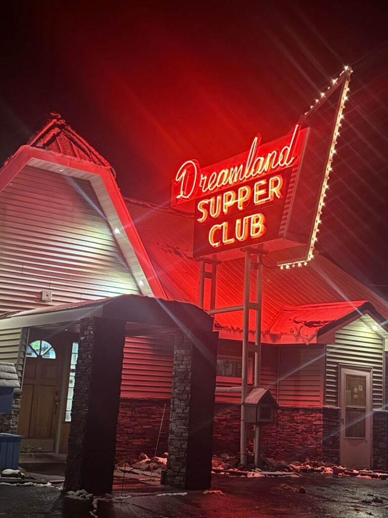 11 Wisconsin Supper Clubs Where Friday Night Feels Exactly Like It Did ...
