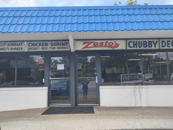 This Georgia Walk-Up Burger Stand Scoops Ice Cream, Griddles Chili Dogs ...
