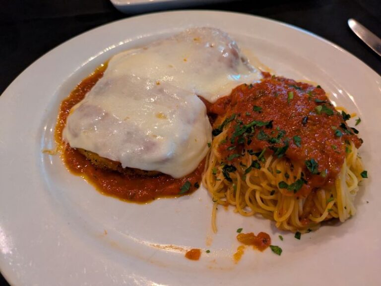 This Nevada Old-School Vegas Italian Bistro Serves Red-Sauce Classics ...