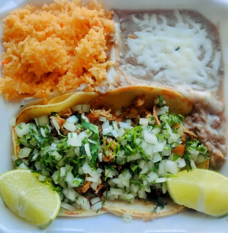 This Denver Mexican Cafe Serves Green Chile Plates Locals Say Never Change