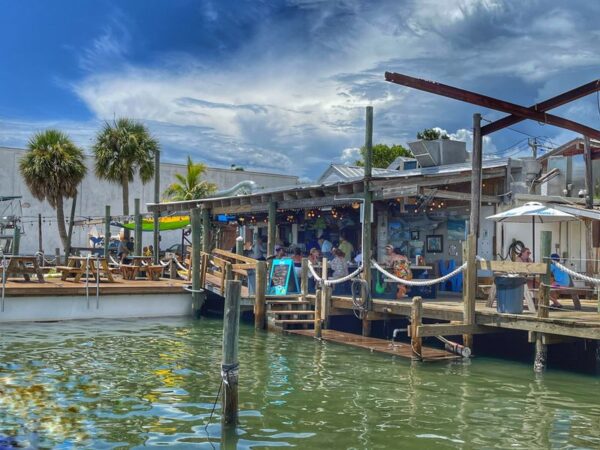 The Florida Dockside Kitchen Locals Trust When They Want Crab Done Right