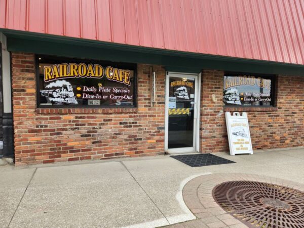 14 Indiana Breakfast Cafes Where The Skillets Arrive Sizzling Every ...