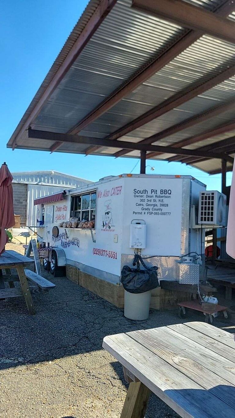 This Georgia BBQ Pit Smokes Pork The Old Way Locals Say Is Worth The Drive