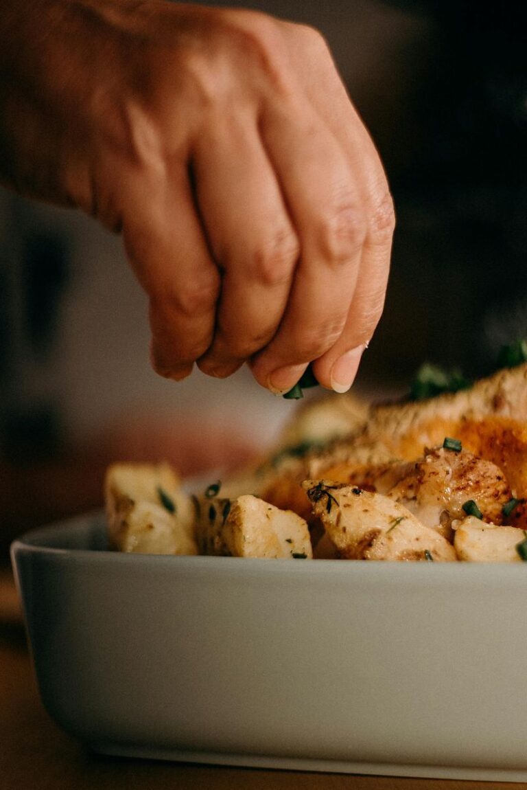 25 “Normal” Foods That Spark Ridiculous Arguments Every Single Time