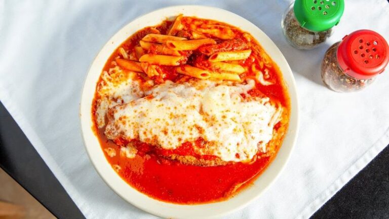 This Illinois Italian Counter Still Serves Red Sauce Like It’s 1955