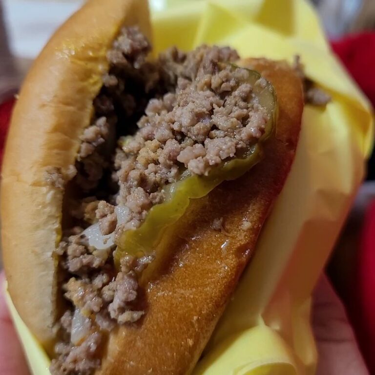 This Iowa Alley Lunch Counter Serves A Famous Loose Meat Sandwich ...