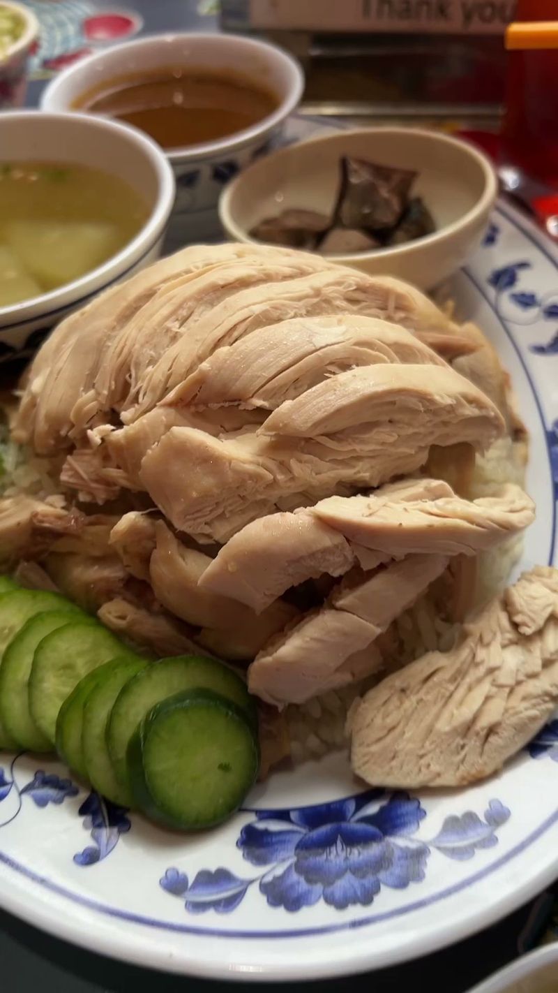 10 Oregon Food Carts That Quietly Serve Some Of The Best Meals In Town