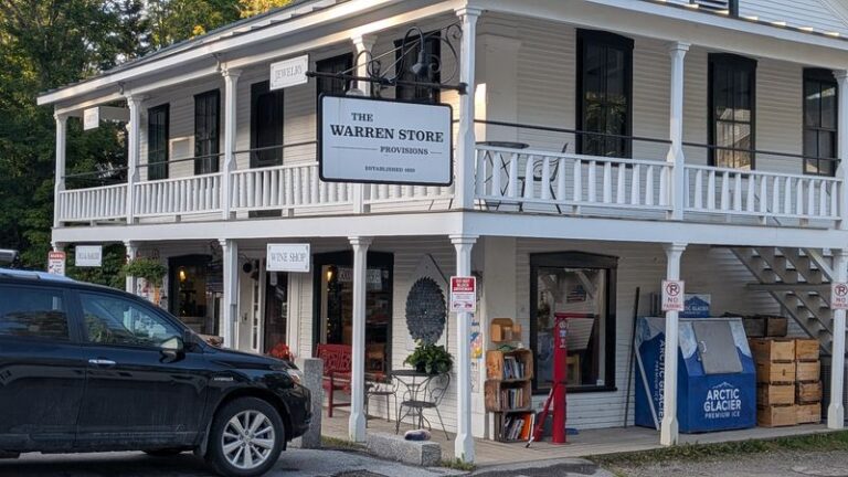 10 Vermont Country Stores Making Sandwiches So Simple They’re Perfect