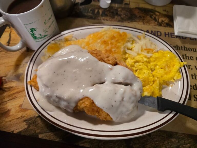 11 Kansas Chicken-Fried Steak Stops Where The Gravy Comes Heavy And Proud