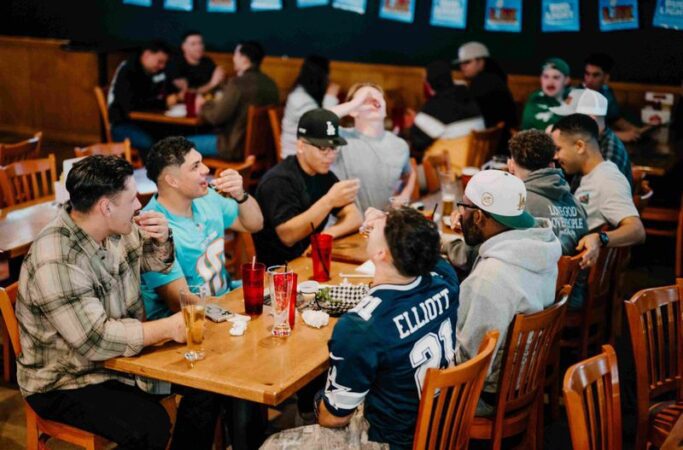 21 Restaurant Habits That Make Everyone at the Table Quietly Judging You