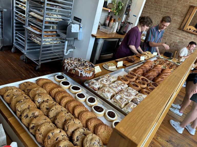 This Cincinnati Bakery Sells Fresh Bakes So Fast Locals Know To Show Up ...