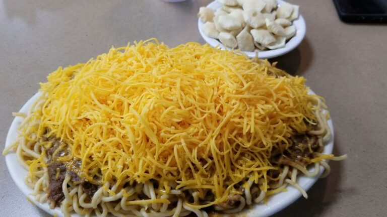 This Ohio Chili Parlor Draws A Line After Work And Regulars Say The ...