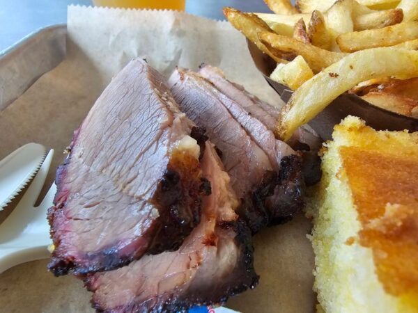 10 New Hampshire BBQ Stops Where Brisket Plates Vanish Before The Rush Ends