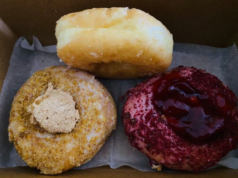 The Glazed Donuts at This Arizona Bakery Are Soft, Sweet, and Hard to ...