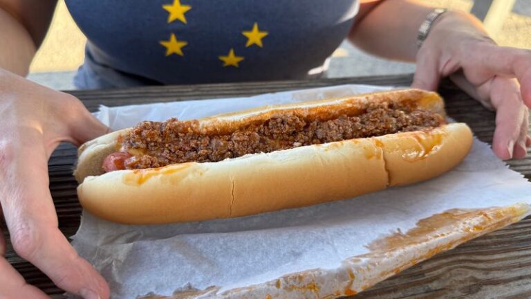 This Pennsylvania Restaurant Serves Hot Dogs So Good, You'll Crave Them ...