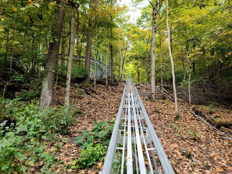 Few People Know About This Stunning Countryside Resort Hidden In Illinois