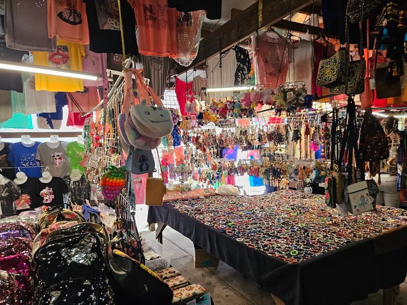 This Enormous South Carolina Swap Meet Is So Big, You'll Spend The ...