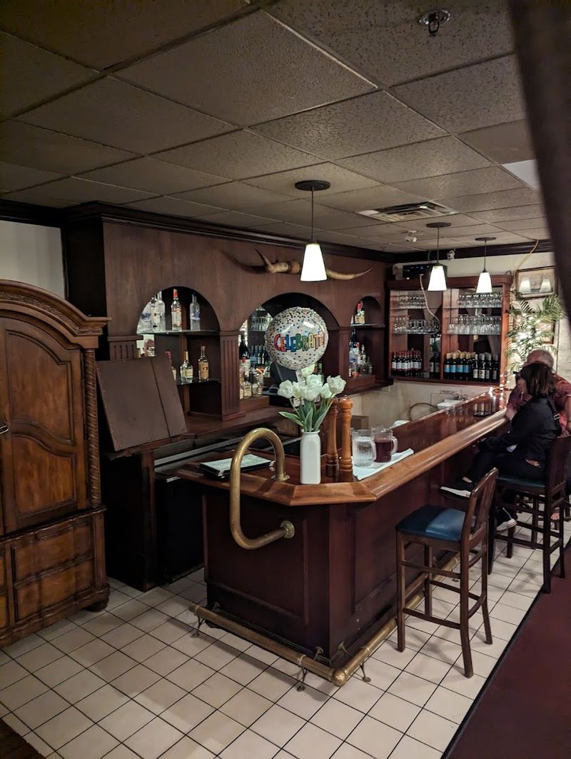 This Cozy Virginia Restaurant Is Where Steak Lovers' Dreams Come True