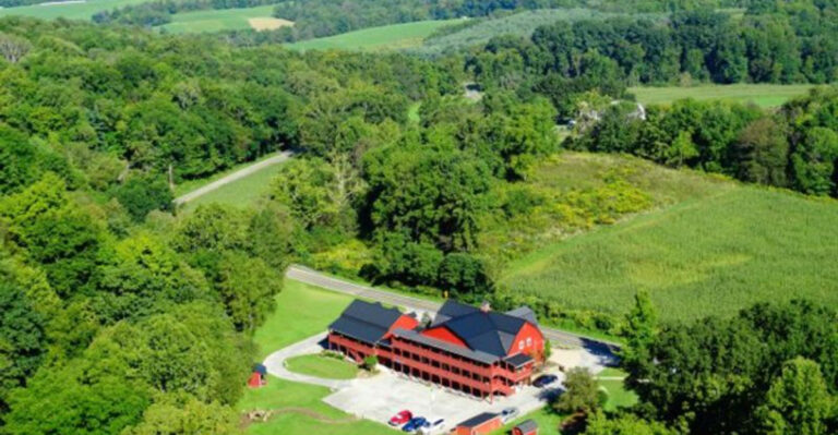 This Charming Amish Bed And Breakfast In Ohio Feels Like A Scene From A ...